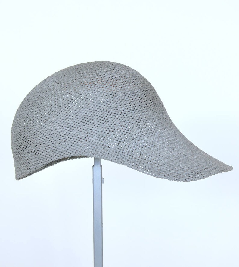 Light Sporty Summer Cap With Peak for Her/him in Elegant Design ...