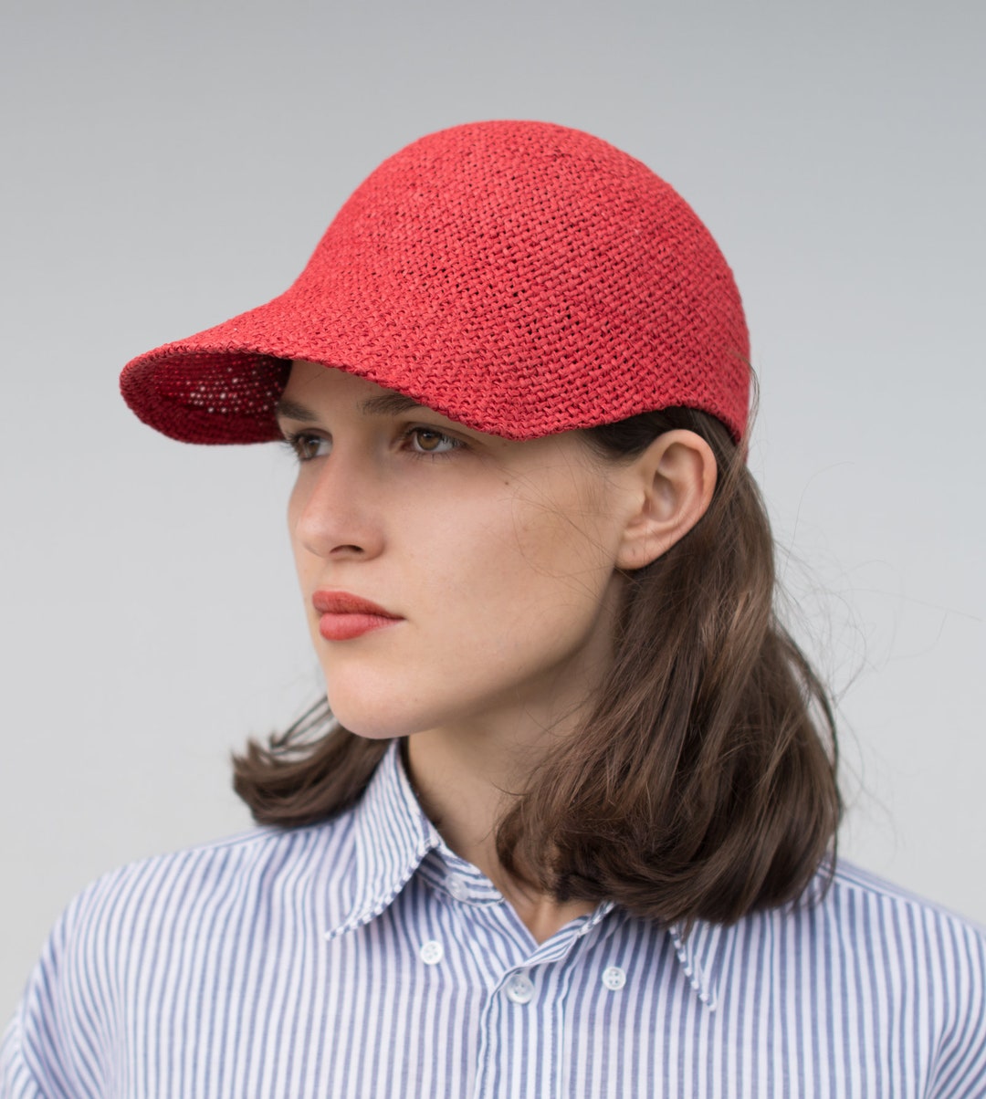 Light Sporty Summer Cap With Visor for Her/him in Elegant Design ...