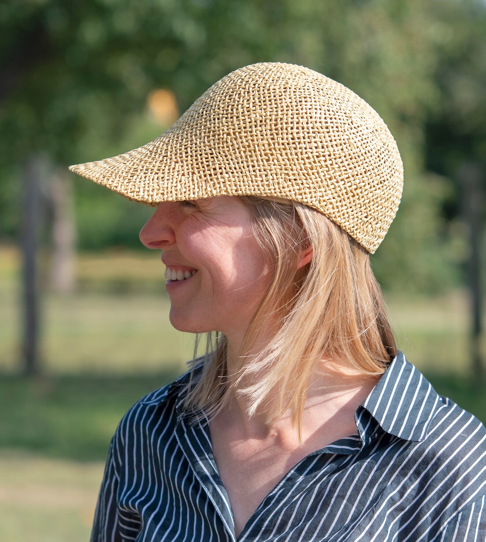 Light Sporty Summer Cap With Peak for Her/him in Elegant Design ...