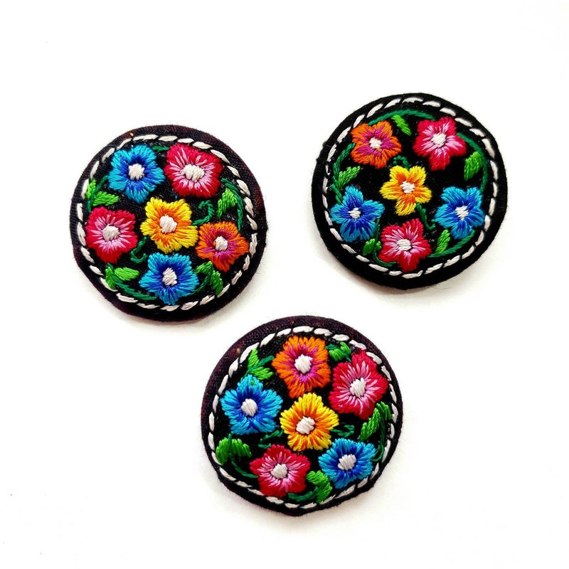 Large Floral Buttons - Etsy