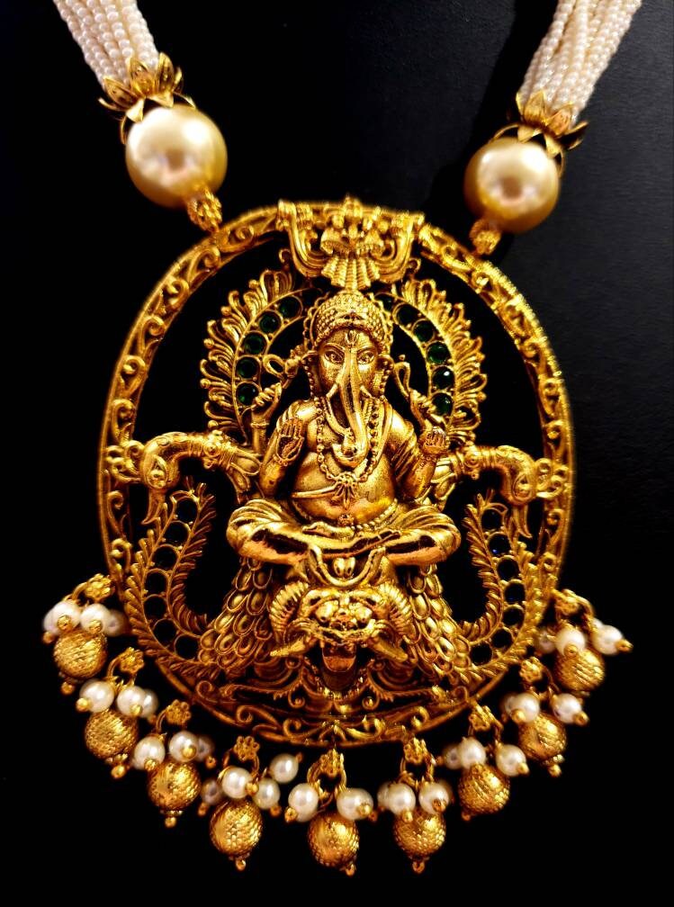 Lord Ganesha pendant necklace set, temple jewelry India, Hindu jewelry ...