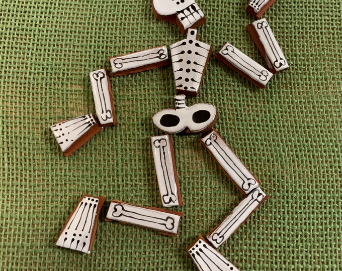 Handmade Ceramic Mosaic Tile Skeleton (skull Facing Right) - Etsy