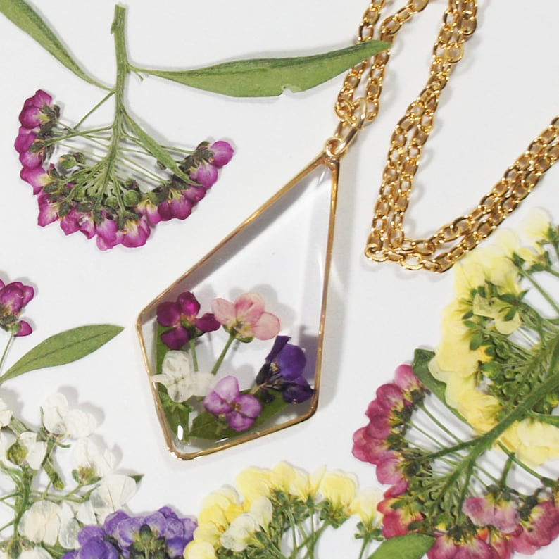 Tiny Pressed Flower Rhombus Necklace Gift for Her Alyssum - Etsy