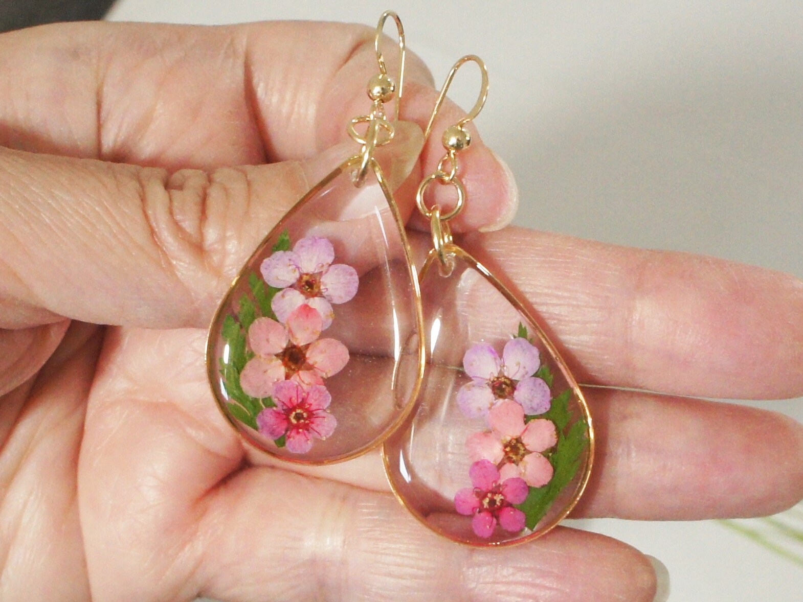Resin Earrings Pressed Flowers Earrings GOLD Filled Resin - Etsy