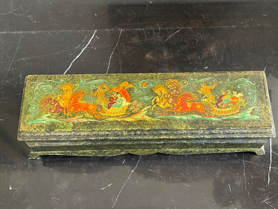 Russian Hand Painted Round Lacquer Box Signed by Artist - Etsy