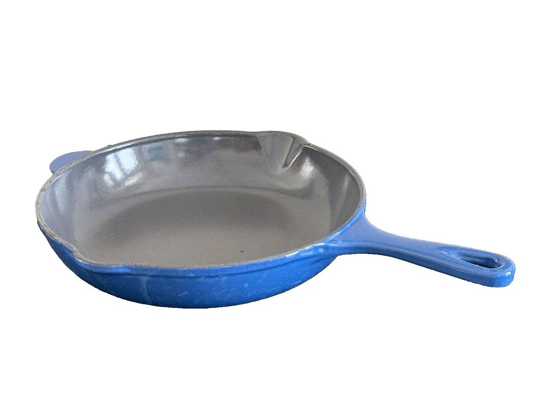 Le Creuset France #23 Blue Cast Iron Skillet - Etsy