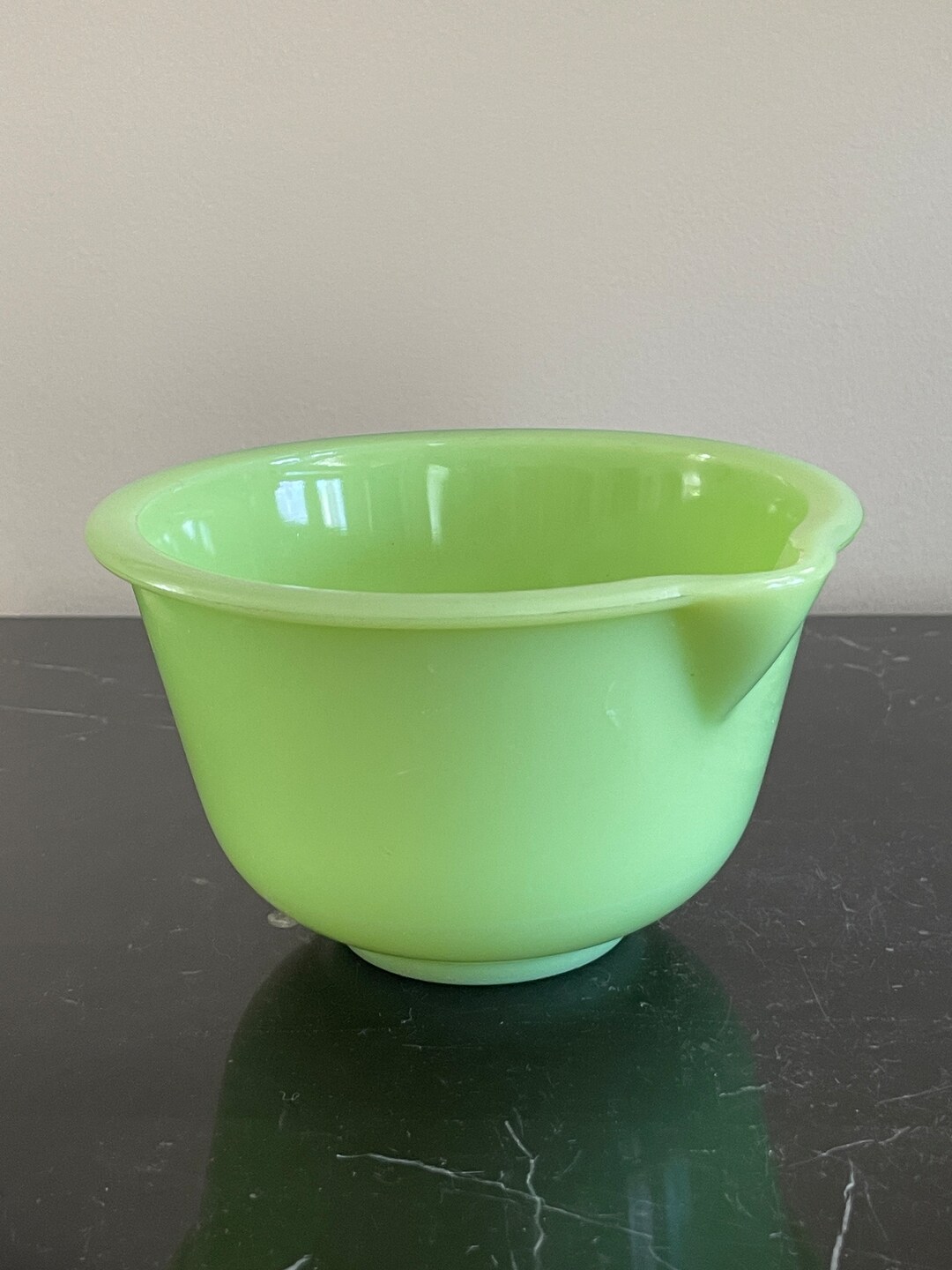 Vintage Glow Jadeite Glass 6.5" Mixing Bowl With Poring Spout - Etsy