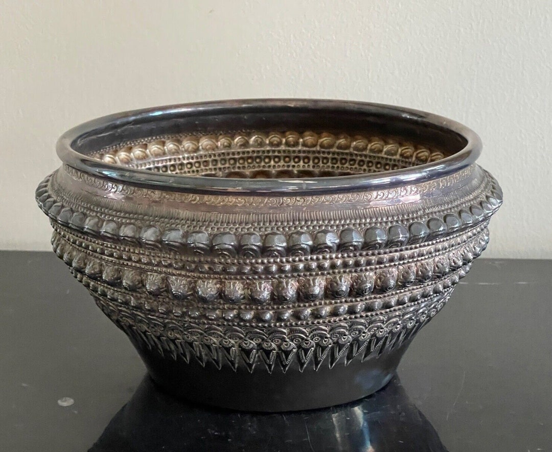 Vintage Laos Silver Repousse Bowl With Airavata Erawan Symbol 509 Grams ...
