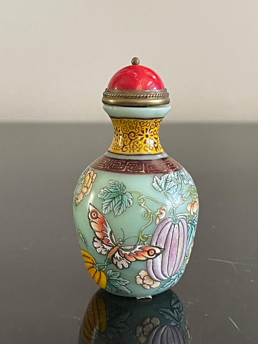 Chinese Green Ground Peking Glass Snuff Bottle With Butterfly Fruits ...