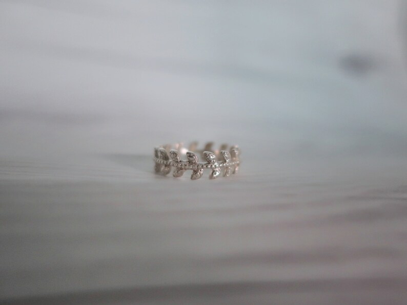 Sterling Silver Laurel Ring Sterling Silver Layering Ring | Etsy