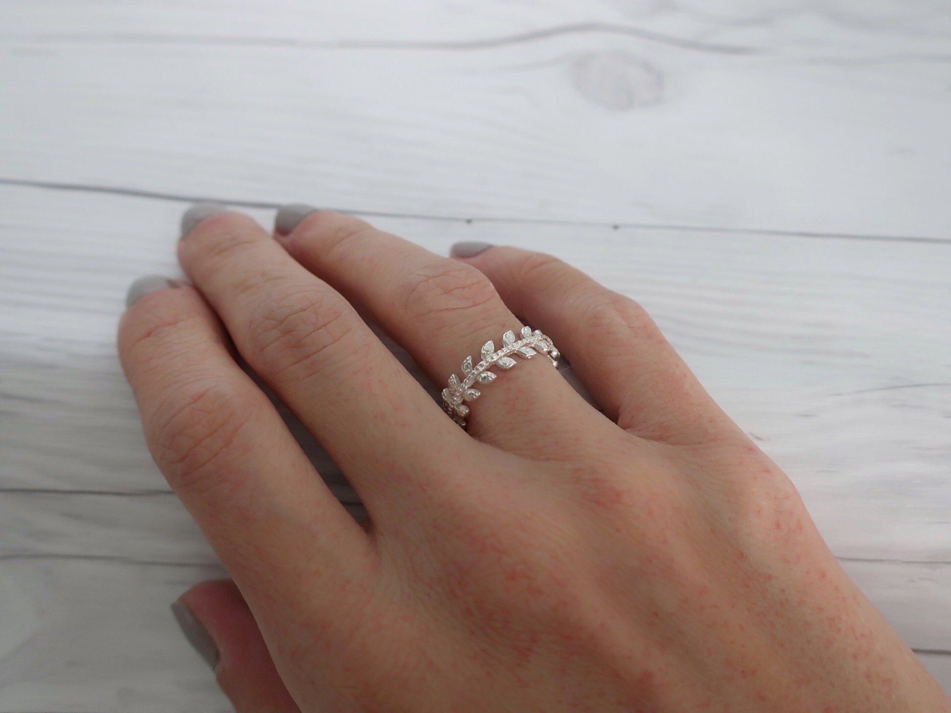 Sterling Silver Laurel Ring Sterling Silver Layering Ring | Etsy