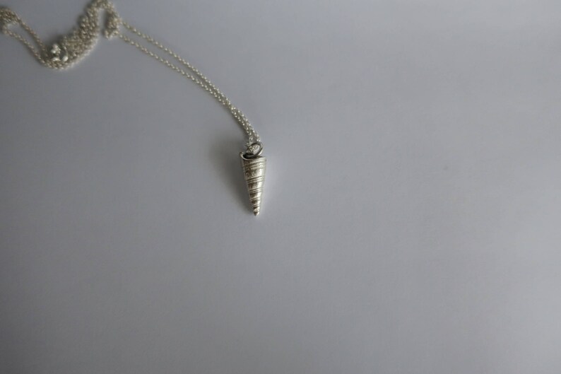 Sterling Silver Seashell Necklace Unicorn Horn Seashell - Etsy