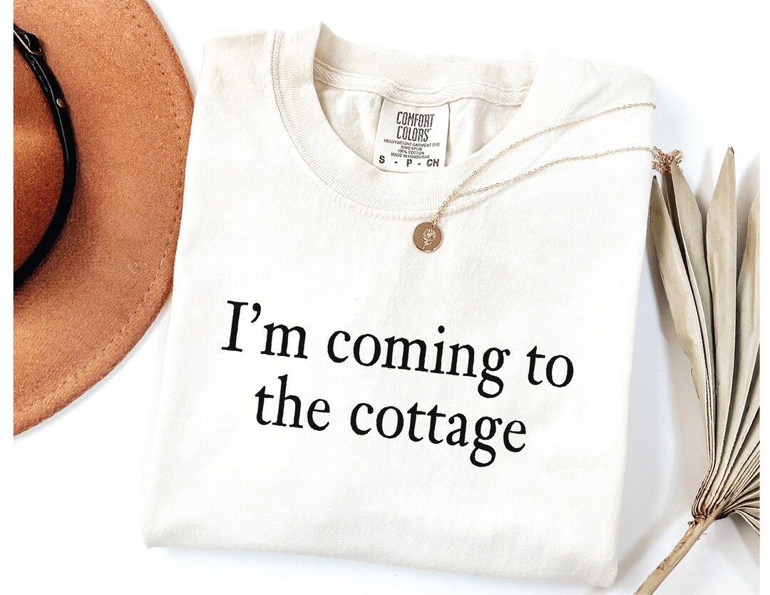 I'm Coming to the Cottage Shirt, Hockey Tshirt, Gift for Movie Lover ...