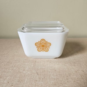 Vintage Pyrex Butterfly Gold Fridgie Dish 501, Complete With Lid ...