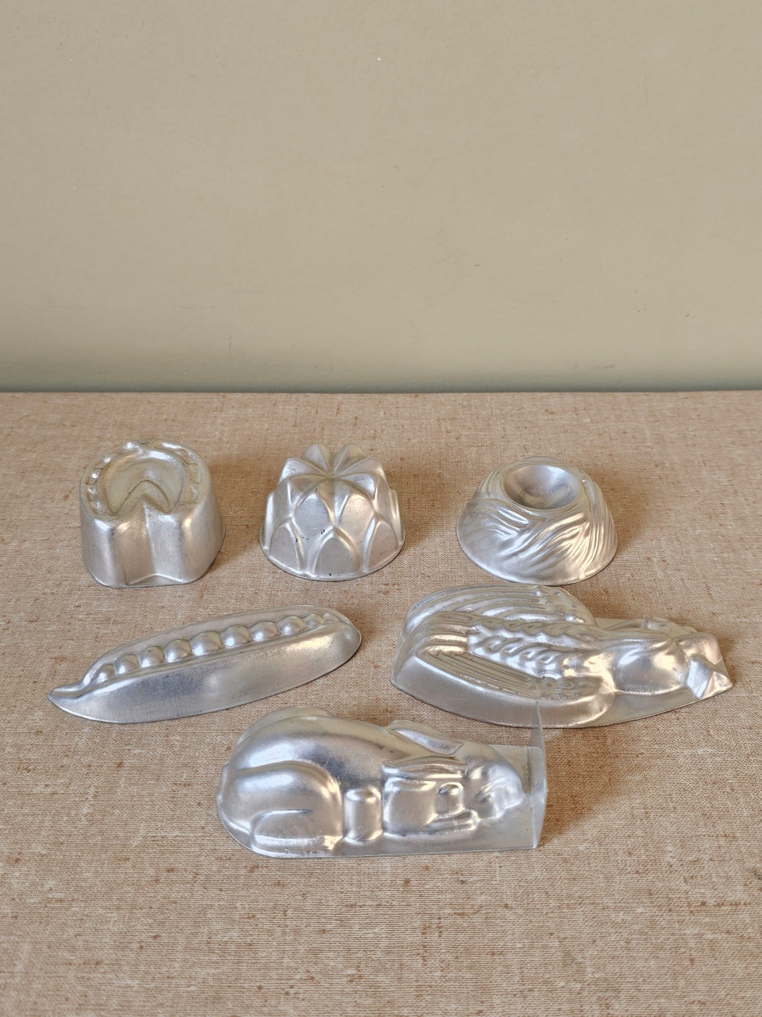 Tala Ware Entree Molds, Aluminum Tins, Early 50s Baking Tins, Assorted ...