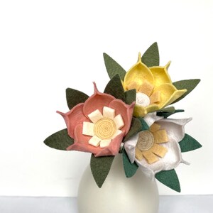 Primrose / Felt Flowers / Felt Flower Stem / Felt Flower Bouquet - Etsy