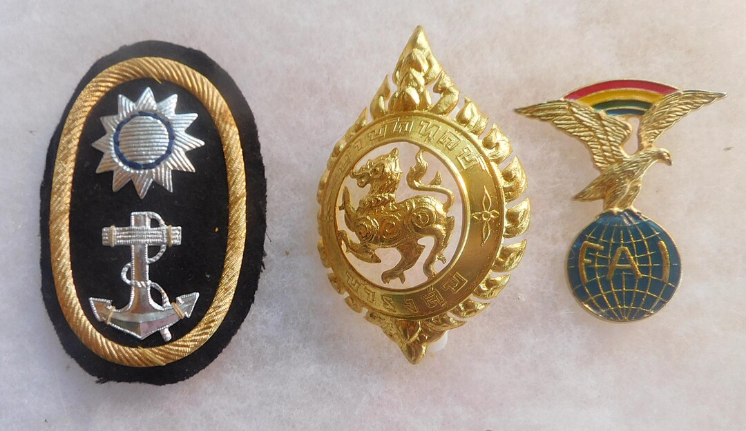 Lot of 3 Foreign Military Badges - Etsy