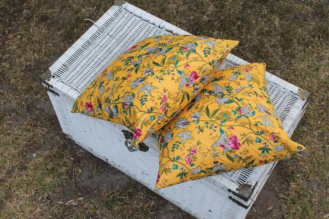 Cushions Retro Style Vintage Style Floral Cushion Cover - Etsy