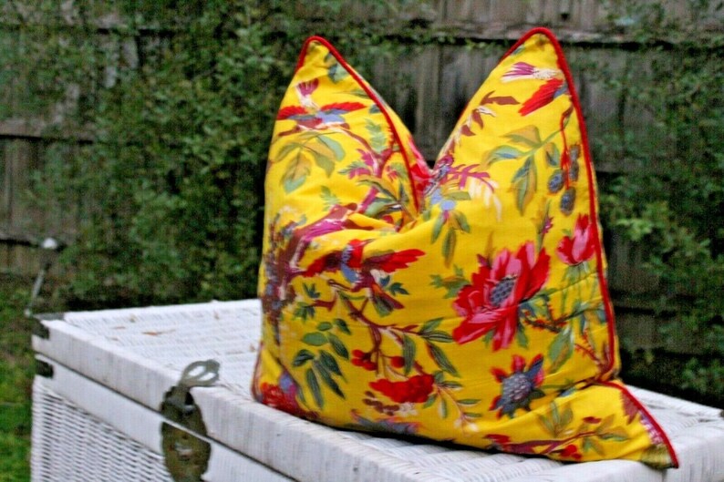 Cushions Retro Style Vintage Style Floral Cushion Cover | Etsy