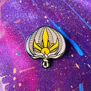 Pamaypay Fan Enamel Pin - Etsy