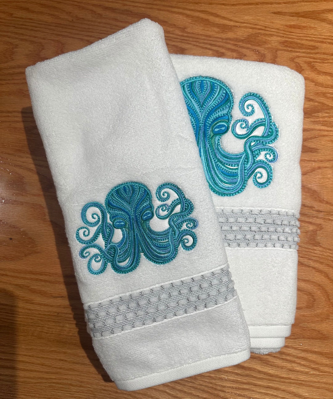 Octopus Pearl Towel White Set With Gray Accent - Etsy