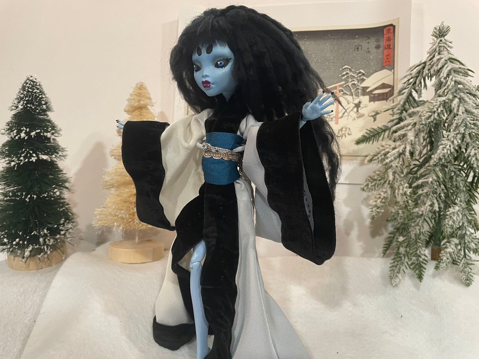 Yokai Doll Repaint YUKI Onna/snow Woman - Etsy