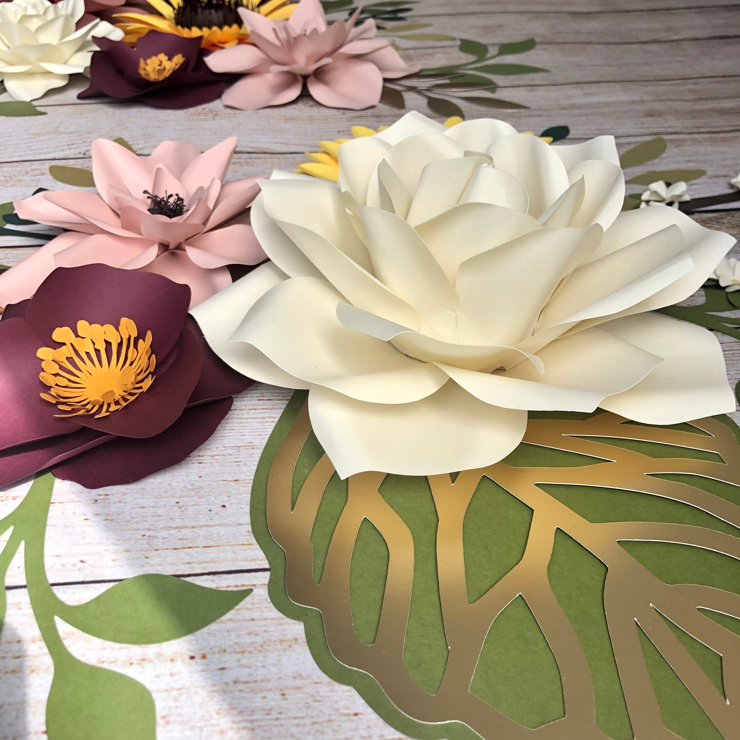 Boho Fall Paper Flowers Pink Sunflower Wall Decor - 11 Piece Set - Boho ...