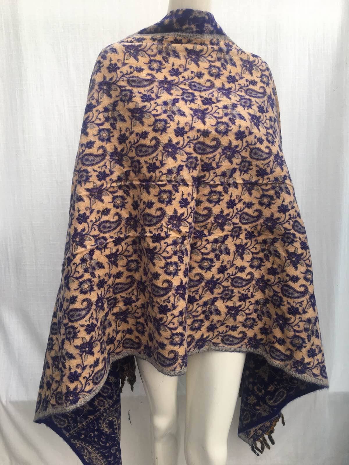 Real yak wool shawl/himalayan made blue/beige COLOUR paisley | Etsy