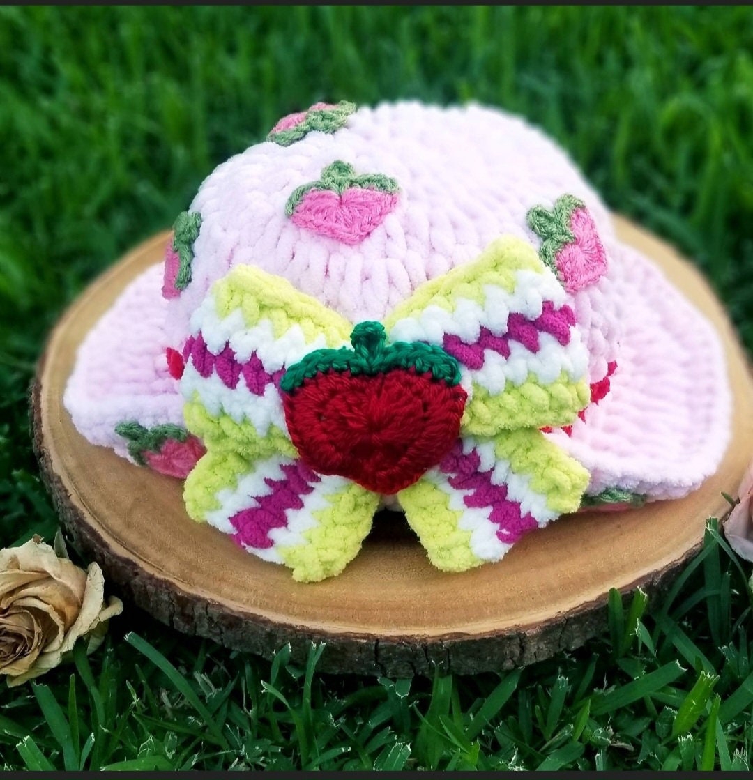 Strawberry Shortcake Crochet Bucket Hat: 2000s Inspired Rave Hat - Etsy