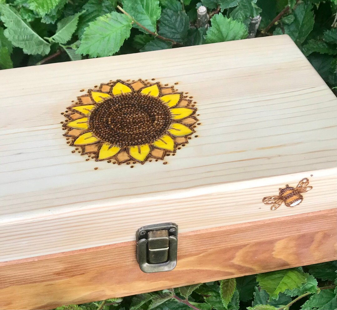 Sunflower Essential Oil Storage Box- Wooden Grid Box for Aromatherapy ...