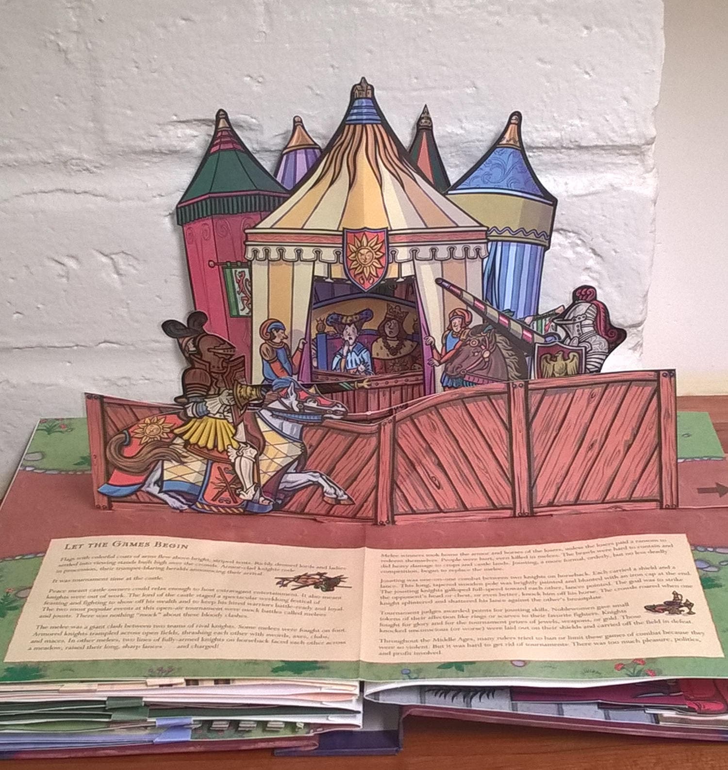 Castle: Medieval Days & Knights by Robert Sabuda - First Edition ...