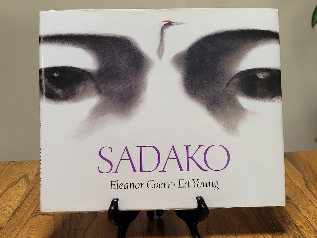 Sadako by Eleanor Coerr and Ed Young, 1993 Edition. - Etsy