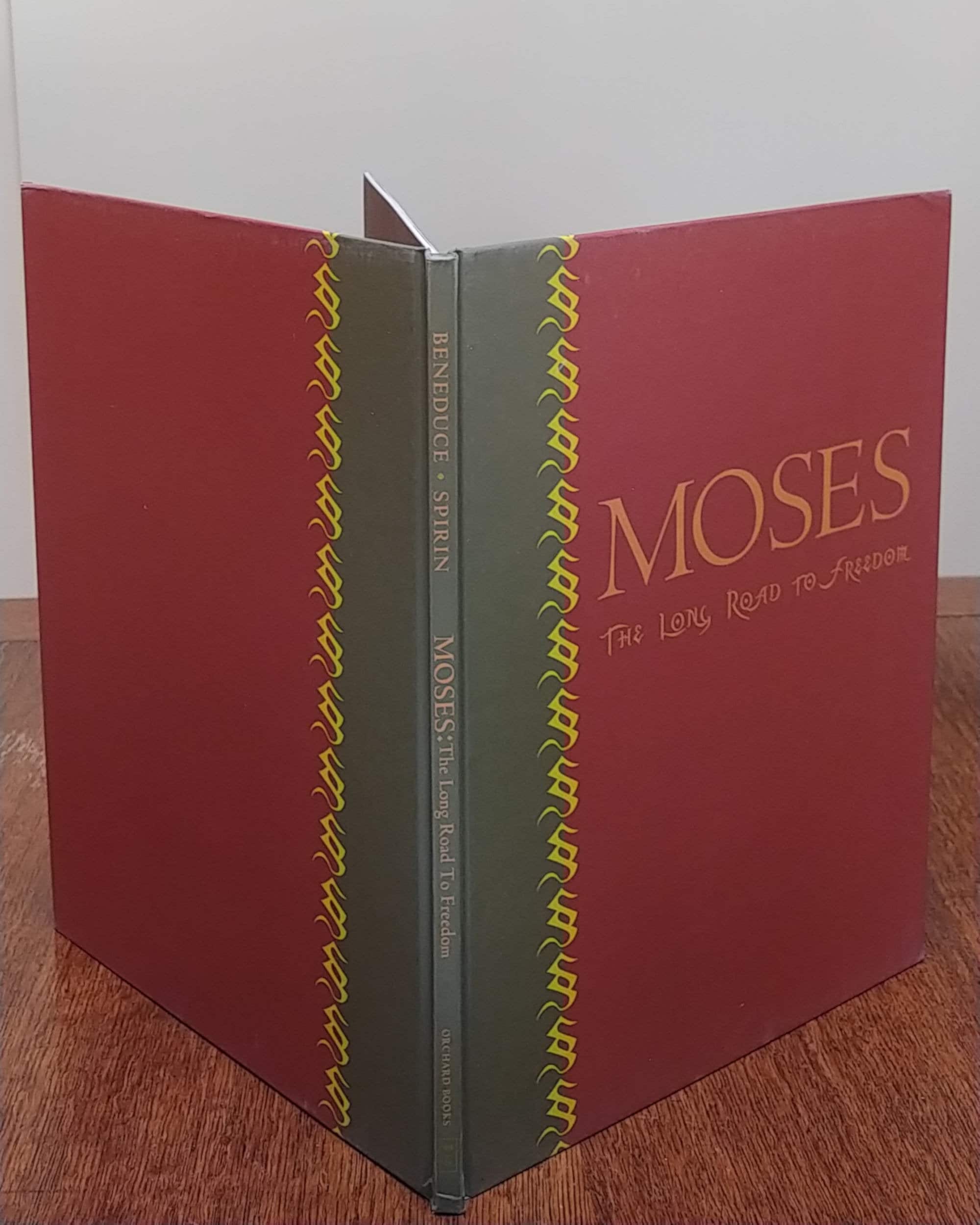 Moses: The Long Road to Freedom by Ann Keay Beneduce, illustrated by ...