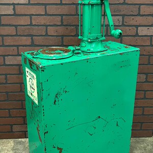 1930s CITIES SERVICE Bennett Oil Pump Lubester Free Shipping - Etsy