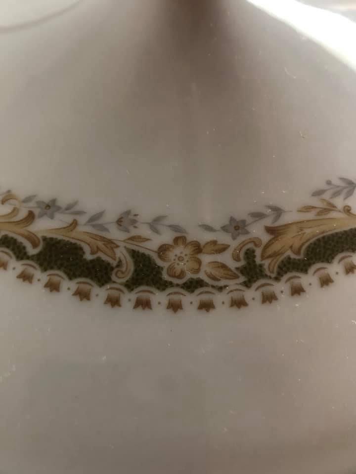 Queen Anne Signature Collection Covered Vegetable Dish Vintage - Etsy