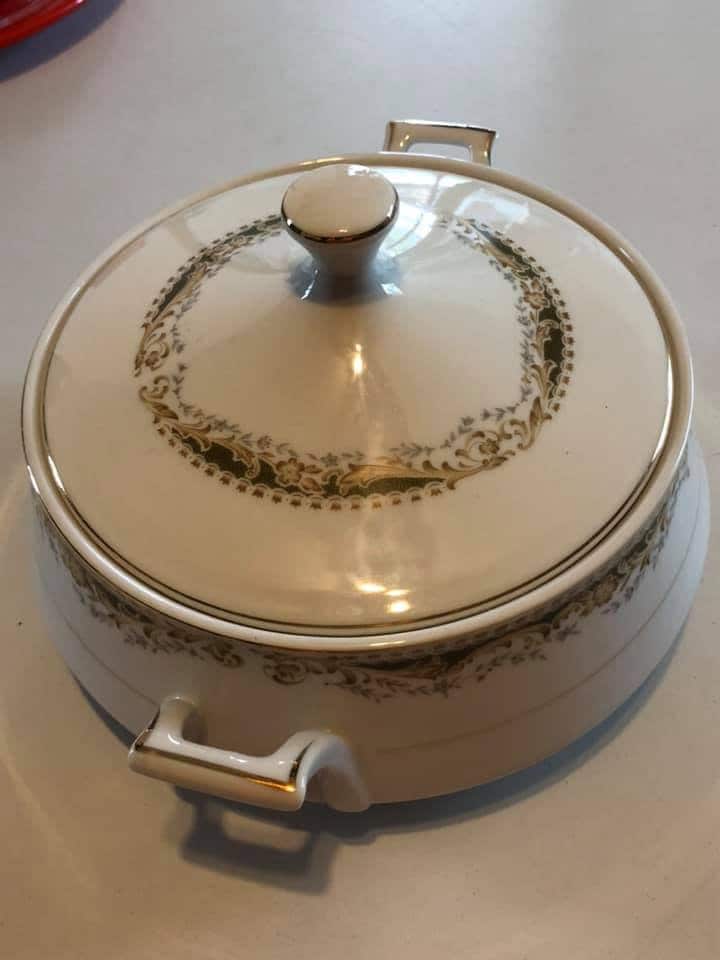 Queen Anne Signature Collection Covered Vegetable Dish Vintage - Etsy