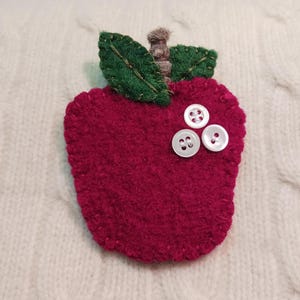 Red Apple Wool Felt Pin, Whimsical Pins, Teachers Apple # 37 - Etsy