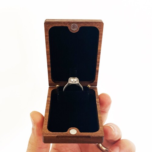 Flip-up Engagement Ring Box / Pocket Proposal Ring Holder / - Etsy