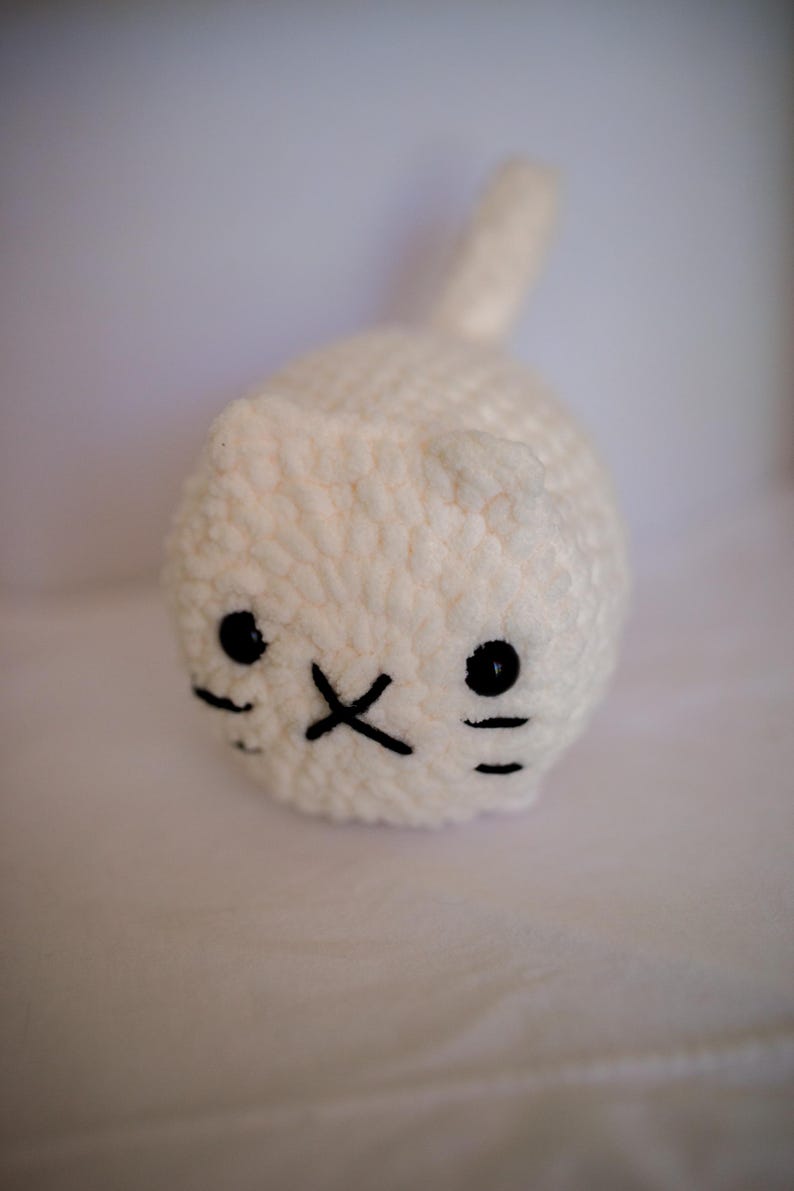 Custom Loaf Cat, Crochet Kitty Plushie Toy Crochet Cat Amigurumi Gift ...