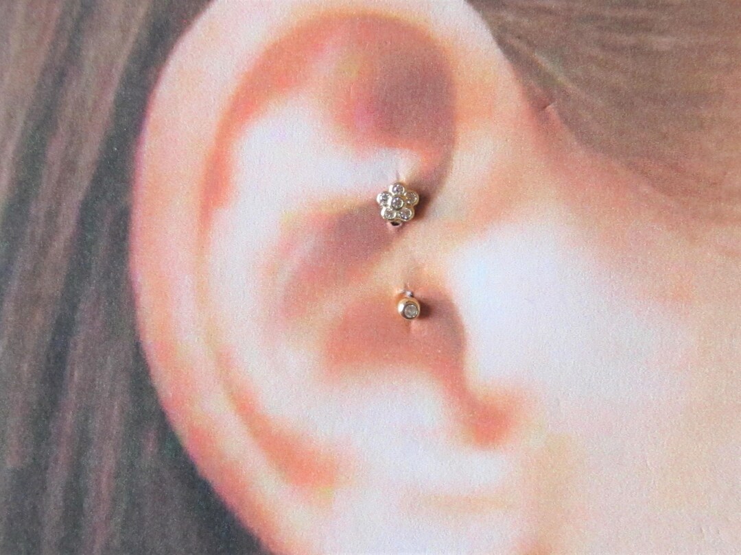 14k Gold Daith Piercing Curved Flower Barbell..16g.. .8mm - Etsy
