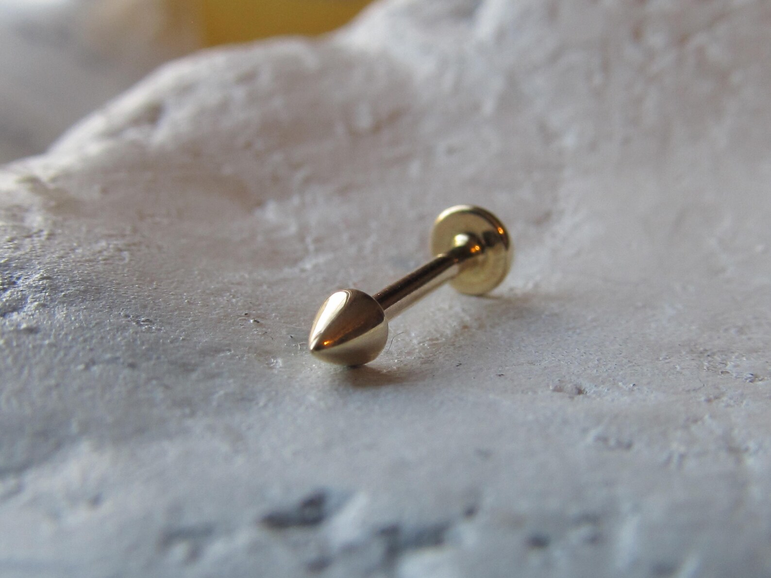14K Solid Gold Tragus Piercing Cone Spike Barbell Ring - Etsy