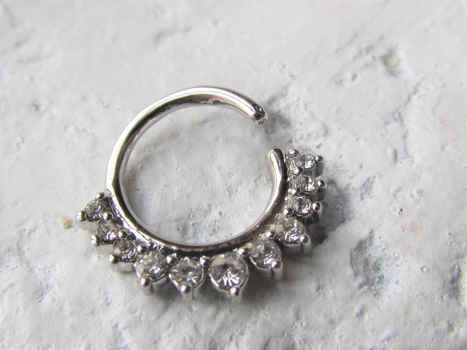 Daith Piercing (silver Color)multistone Cz Bendable Ring..16g..9mm ...
