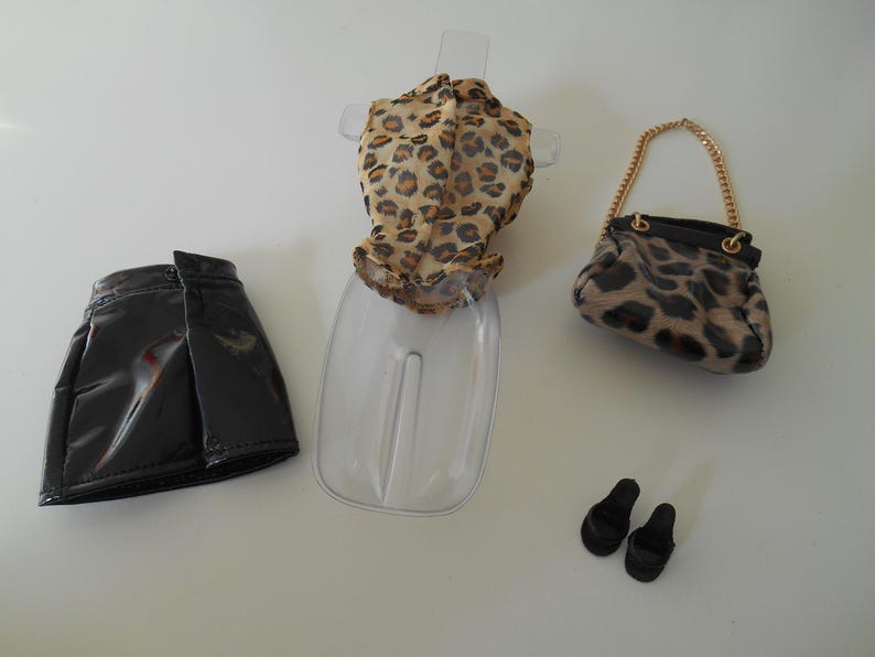 Barbie Leopard Print Blouse/leather Skirt and Accessories - Beautiful ...