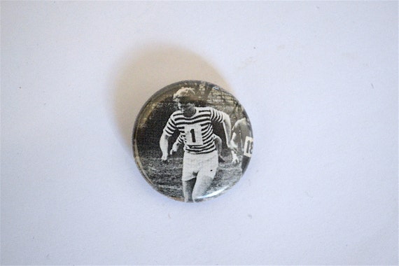 Retro World Cup Rugby/soccer Player Metal Button/pin Vintage | Etsy