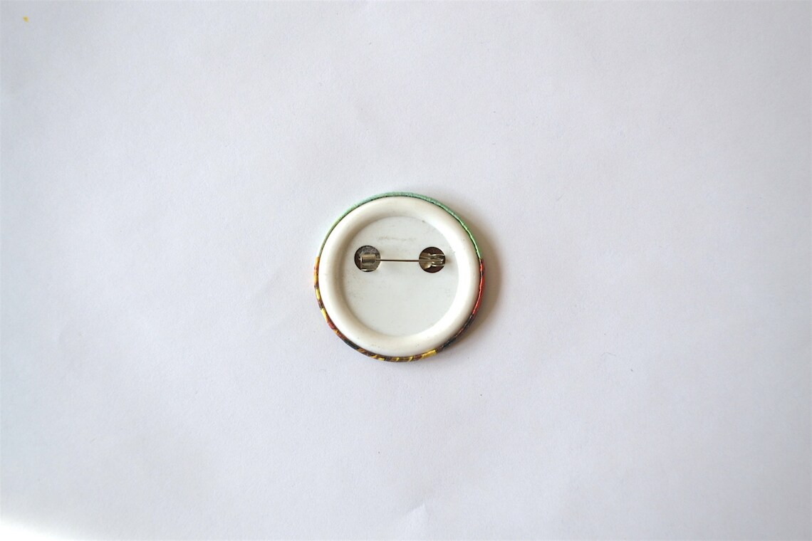 Saint / Jesus Christ Christian Metal Button/pin, Vintage Accessory - Etsy