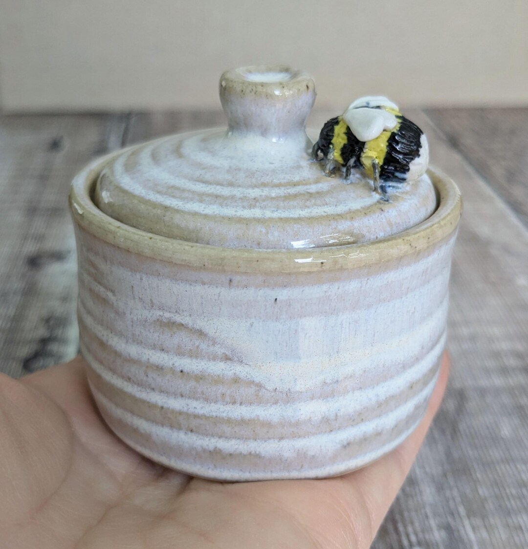 Small Ceramic Lidded Pot With Little Bee on Lid - Etsy