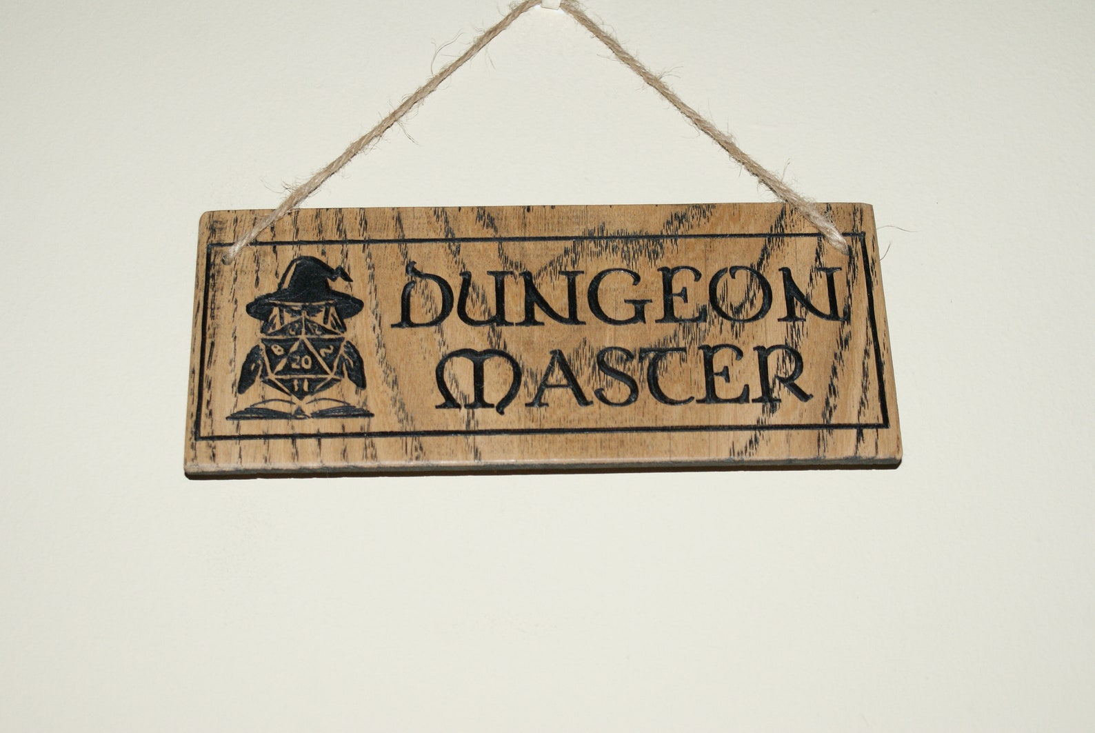 Dungeon Master Wooden Sign DnD Dungeons and Dragons Signs - Etsy.de