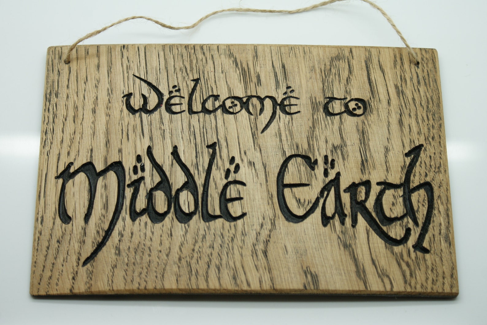 Welcome to Middle Earth, Wooden Sign, Lord of the Rings, Hanging Wall ...