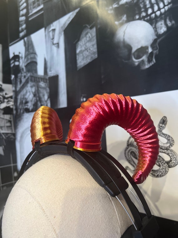 Pearlescent Fantasy Ram Horns - Etsy