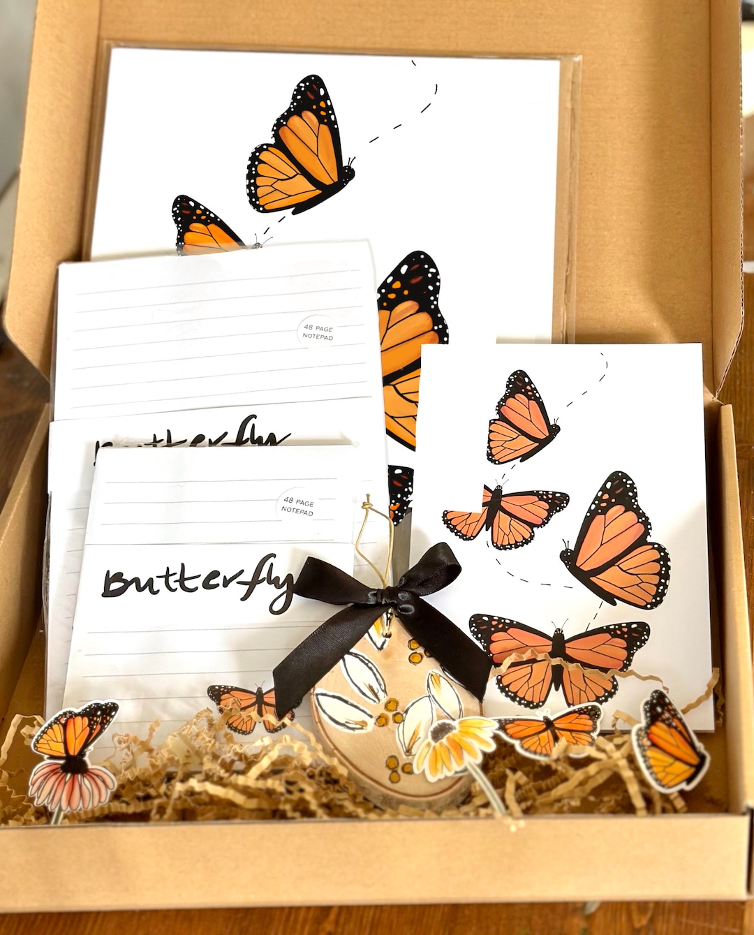 Butterfly Christmas Stationery Gift Set Spread Seasonal Joy With ...